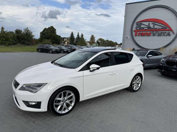 SEAT Leon 2015 in Telschi on AUTOMOTO.COM.LV White SEAT Leon 2015 in Telschi, with an engine capacity of 1.97 L and mileage of 225 thousand km for 8200 €, photo 3 on AUTOMOTO.COM.LV