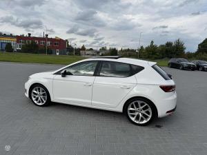 White SEAT Leon 2015 in Telschi, with an engine capacity of 1.97 L and mileage of 225 thousand km for 8200 €, photo 4 on AUTOMOTO.COM.LV