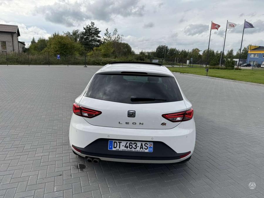 White SEAT Leon 2015 in Telschi, with an engine capacity of 1.97 L and mileage of 225 thousand km for 8200 €, photo 6 on AUTOMOTO.COM.LV