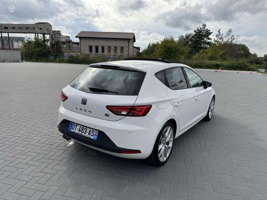 White SEAT Leon 2015 in Telschi, with an engine capacity of 1.97 L and mileage of 225 thousand km for 8200 €, photo 7 on AUTOMOTO.COM.LV
