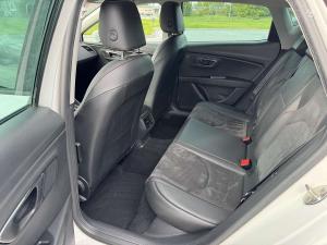 White SEAT Leon 2015 in Telschi, with an engine capacity of 1.97 L and mileage of 225 thousand km for 8200 €, photo 22 on AUTOMOTO.COM.LV