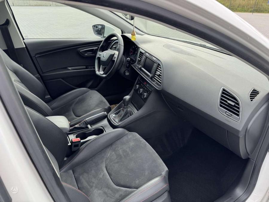 White SEAT Leon 2015 in Telschi, with an engine capacity of 1.97 L and mileage of 225 thousand km for 8200 €, photo 26 on AUTOMOTO.COM.LV