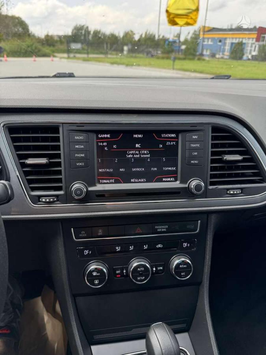 White SEAT Leon 2015 in Telschi, with an engine capacity of 1.97 L and mileage of 225 thousand km for 8200 €, photo 31 on AUTOMOTO.COM.LV