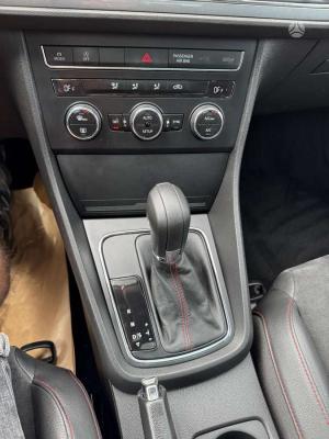 White SEAT Leon 2015 in Telschi, with an engine capacity of 1.97 L and mileage of 225 thousand km for 8200 €, photo 32 on AUTOMOTO.COM.LV