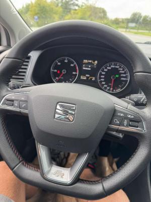 White SEAT Leon 2015 in Telschi, with an engine capacity of 1.97 L and mileage of 225 thousand km for 8200 €, photo 33 on AUTOMOTO.COM.LV