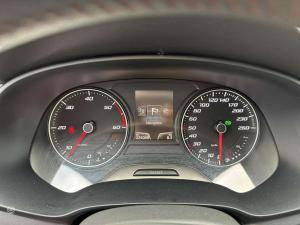 White SEAT Leon 2015 in Telschi, with an engine capacity of 1.97 L and mileage of 225 thousand km for 8200 €, photo 41 on AUTOMOTO.COM.LV