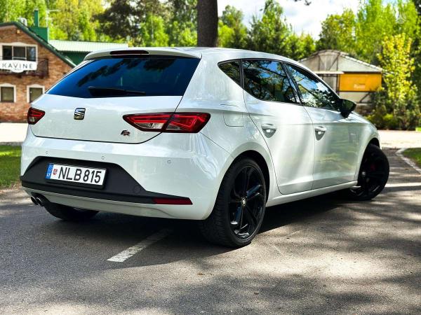 Balts SEAT Leon 2016 Šauļi, ar dzinēja tilpumu 1.97 L un nobraukumu 210 tūkst. km par 8000 €, foto 2 vietnē AUTOMOTO.COM.LV