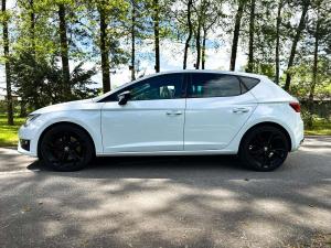 Balts SEAT Leon 2016 Šauļi, ar dzinēja tilpumu 1.97 L un nobraukumu 210 tūkst. km par 8000 €, foto 9 vietnē AUTOMOTO.COM.LV