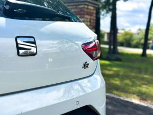 Balts SEAT Leon 2016 Šauļi, ar dzinēja tilpumu 1.97 L un nobraukumu 210 tūkst. km par 8000 €, foto 15 vietnē AUTOMOTO.COM.LV
