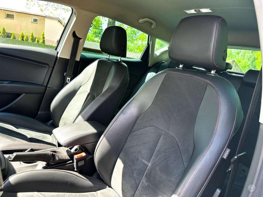 Balts SEAT Leon 2016 Šauļi, ar dzinēja tilpumu 1.97 L un nobraukumu 210 tūkst. km par 8000 €, foto 22 vietnē AUTOMOTO.COM.LV