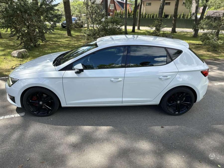 Balts SEAT Leon 2016 Šauļi, ar dzinēja tilpumu 1.97 L un nobraukumu 210 tūkst. km par 8000 €, foto 26 vietnē AUTOMOTO.COM.LV