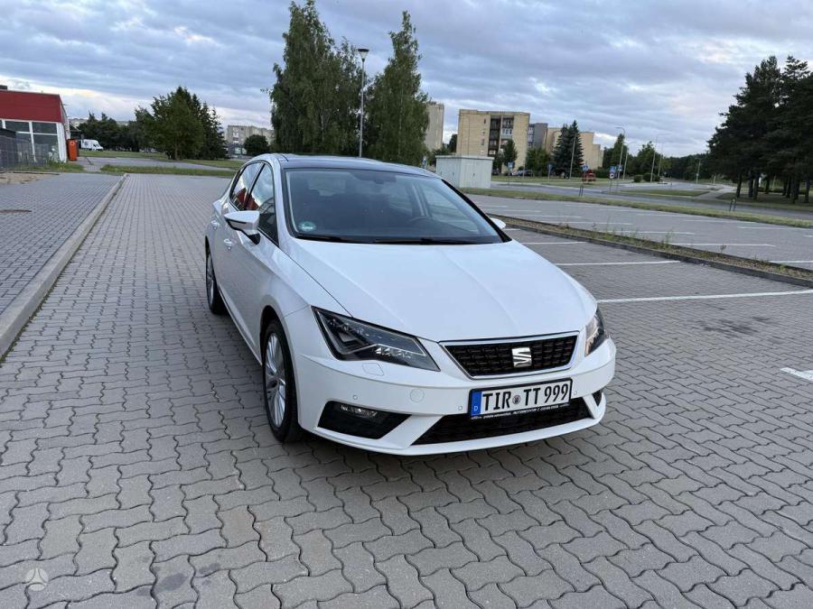 White SEAT Leon 2019 in Panevezys, with an engine capacity of 1.60 L and mileage of 176 thousand km for 10500 €, photo 7 on AUTOMOTO.COM.LV