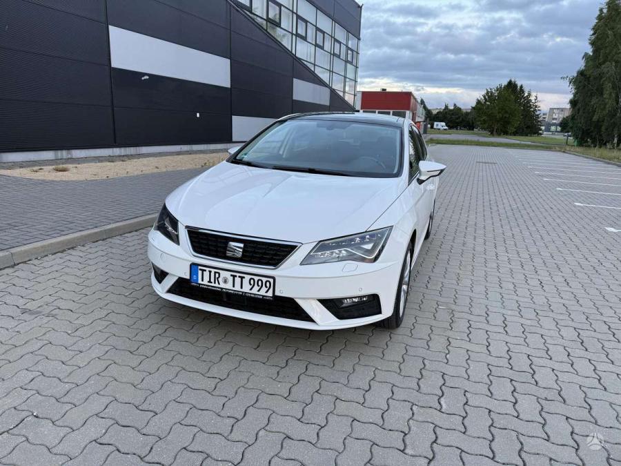 White SEAT Leon 2019 in Panevezys, with an engine capacity of 1.60 L and mileage of 176 thousand km for 10500 €, photo 13 on AUTOMOTO.COM.LV