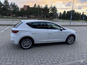 White SEAT Leon 2019 in Panevezys, with an engine capacity of 1.60 L and mileage of 176 thousand km for 10500 €, photo 14 on AUTOMOTO.COM.LV