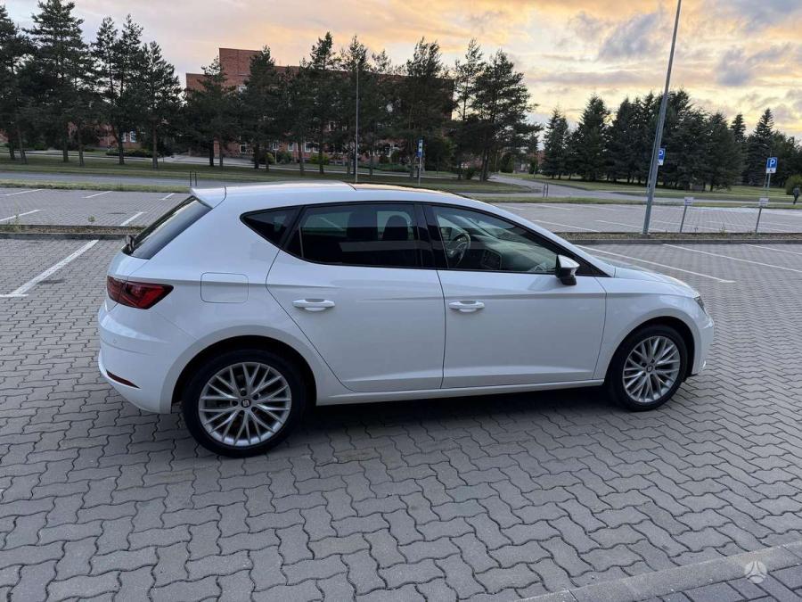 White SEAT Leon 2019 in Panevezys, with an engine capacity of 1.60 L and mileage of 176 thousand km for 10500 €, photo 14 on AUTOMOTO.COM.LV