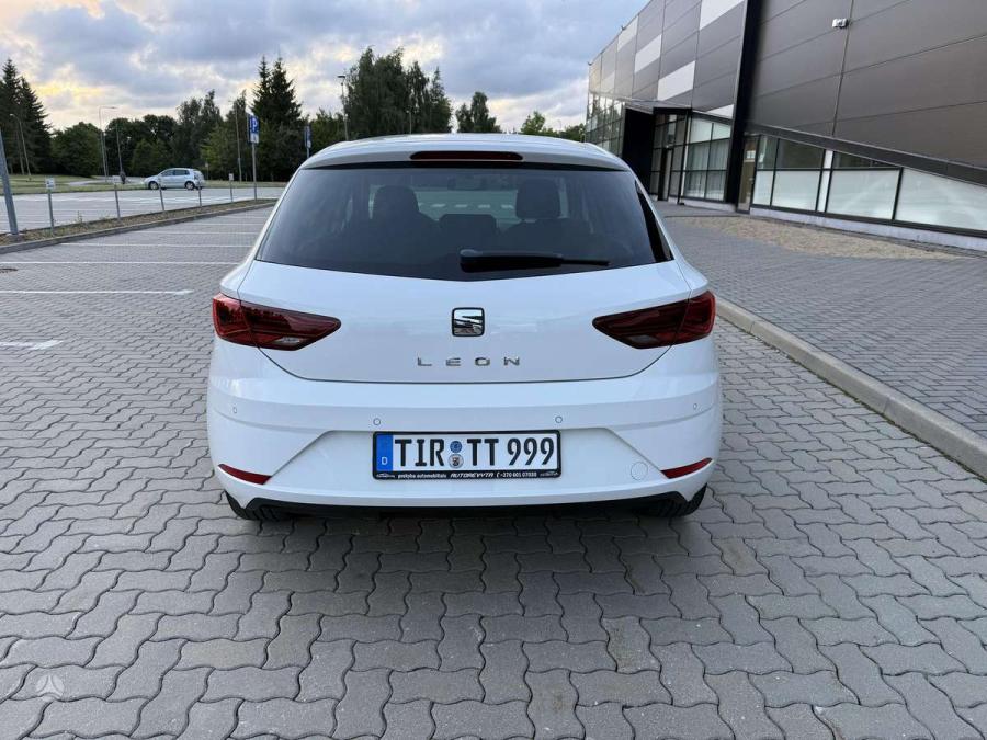 White SEAT Leon 2019 in Panevezys, with an engine capacity of 1.60 L and mileage of 176 thousand km for 10500 €, photo 15 on AUTOMOTO.COM.LV