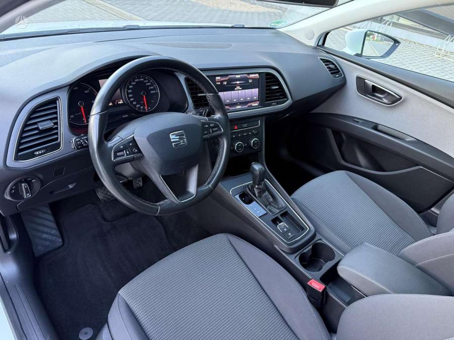 White SEAT Leon 2019 in Panevezys, with an engine capacity of 1.60 L and mileage of 176 thousand km for 10500 €, photo 17 on AUTOMOTO.COM.LV