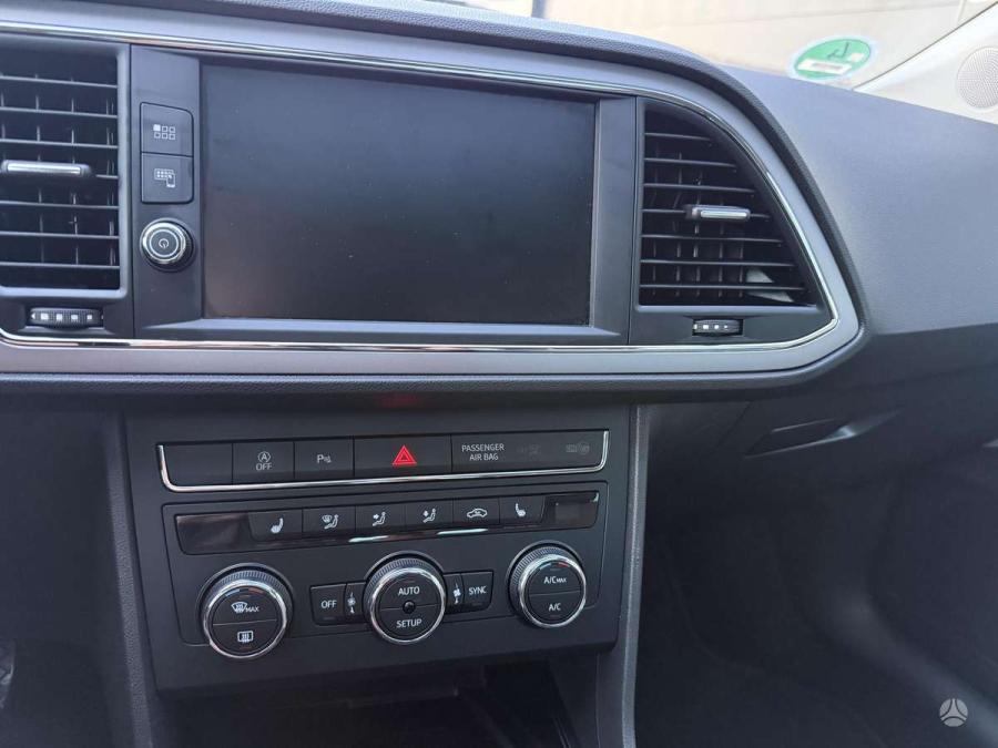 White SEAT Leon 2019 in Panevezys, with an engine capacity of 1.60 L and mileage of 176 thousand km for 10500 €, photo 23 on AUTOMOTO.COM.LV