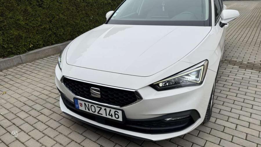 White SEAT Leon 2020 in Vilnius, with an engine capacity of 1.97 L and mileage of 284 thousand km for 12800 €, photo 4 on AUTOMOTO.COM.LV