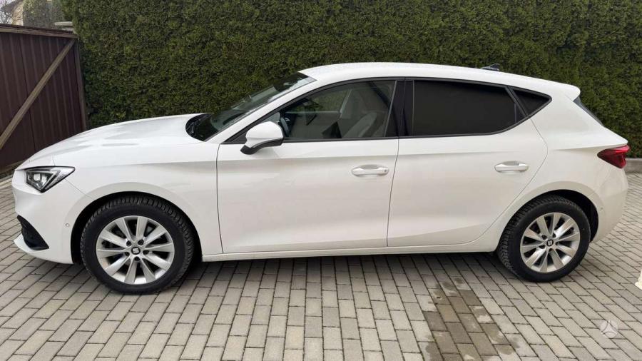 White SEAT Leon 2020 in Vilnius, with an engine capacity of 1.97 L and mileage of 284 thousand km for 12800 €, photo 10 on AUTOMOTO.COM.LV
