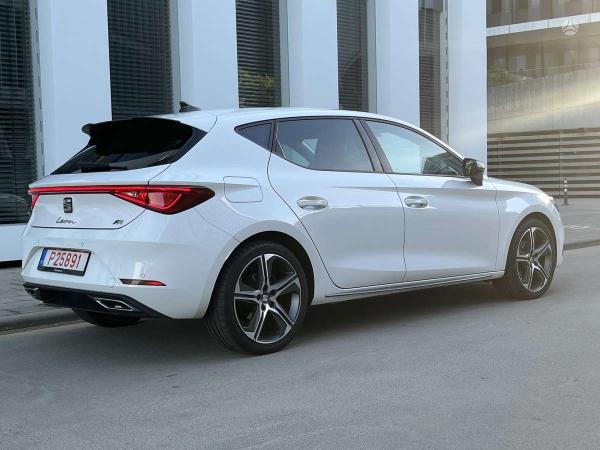 White SEAT Leon 2022 in Vilnius, with an engine capacity of 1.50 L and mileage of 152 thousand km for 13903 €, photo 7 on AUTOMOTO.COM.LV