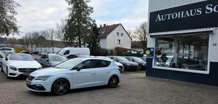 Balts SEAT Leon 2018 Kauņa, ar dzinēja tilpumu 2.00 L un nobraukumu 83 tūkst. km par 26519 €, foto 2 vietnē AUTOMOTO.COM.LV