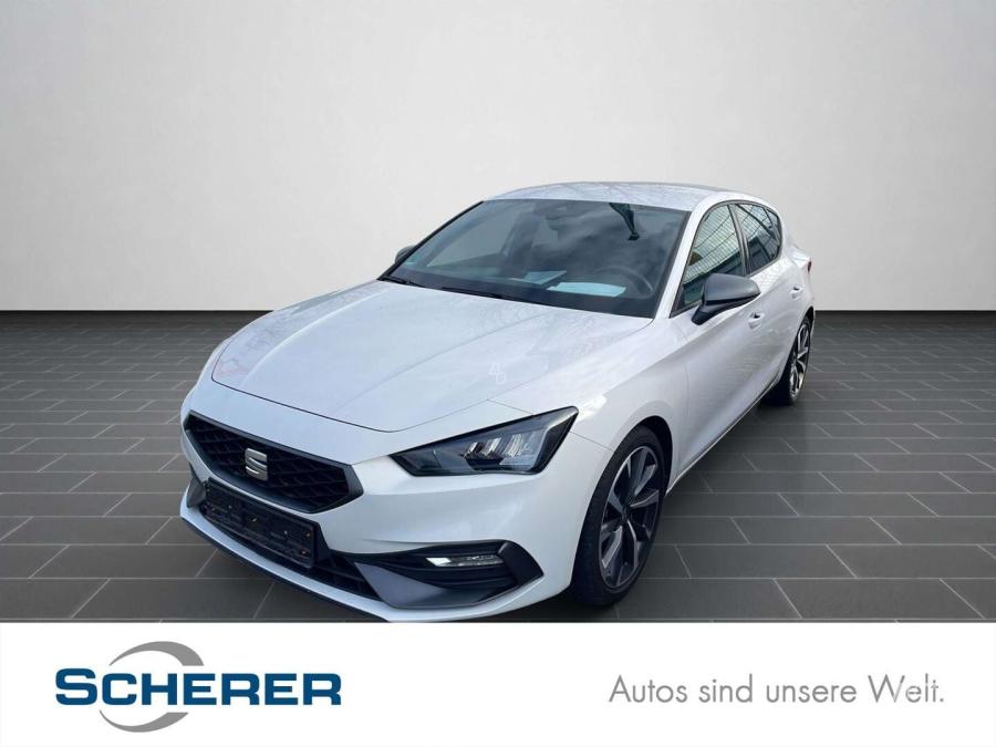 Balts SEAT Leon 2022 Kauņa, ar dzinēja tilpumu 1.50 L un nobraukumu 55 tūkst. km par 21594 €, foto 1 vietnē AUTOMOTO.COM.LV