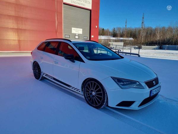 White SEAT Leon 2014 in Kaunas, with an engine capacity of 1.60 L and mileage of 285 thousand km for 6150 €, photo 3 on AUTOMOTO.COM.LV