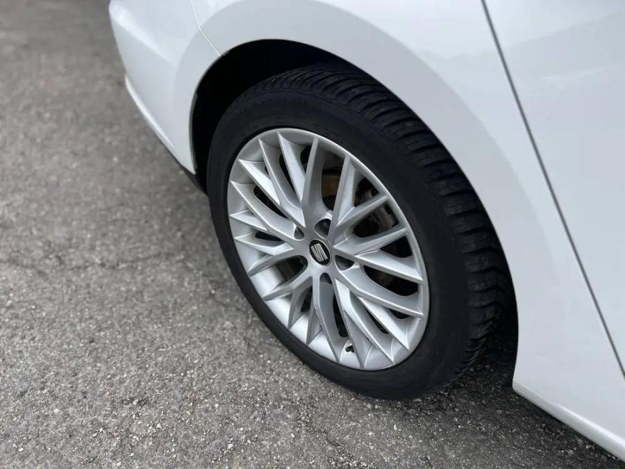 Balts SEAT Leon 2014 Liepāja, ar dzinēja tilpumu 1.60 L un nobraukumu 272 tūkst. km par 6850 €, foto 6 vietnē AUTOMOTO.COM.LV