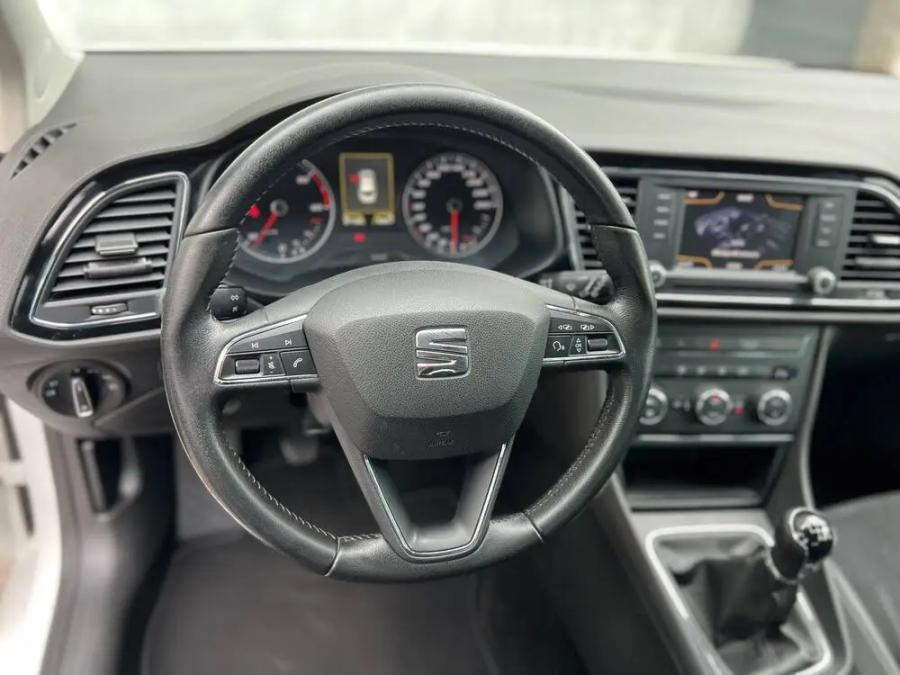 Balts SEAT Leon 2014 Liepāja, ar dzinēja tilpumu 1.60 L un nobraukumu 272 tūkst. km par 6850 €, foto 13 vietnē AUTOMOTO.COM.LV