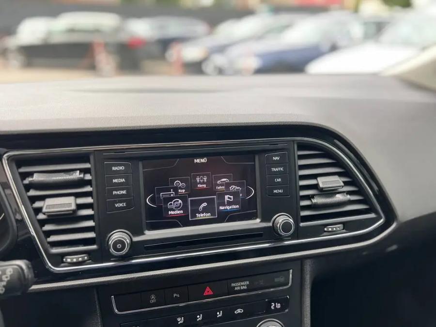 Balts SEAT Leon 2014 Liepāja, ar dzinēja tilpumu 1.60 L un nobraukumu 272 tūkst. km par 6850 €, foto 26 vietnē AUTOMOTO.COM.LV