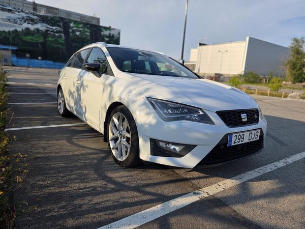 White SEAT Leon 2014 in Tallinn, with an engine capacity of 2.00 L and mileage of 32 thousand km for 5500 €, photo 4 on AUTOMOTO.COM.LV