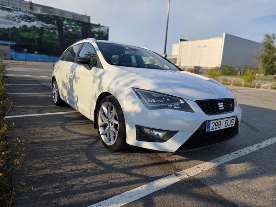 White SEAT Leon 2014 in Tallinn, with an engine capacity of 2.00 L and mileage of 32 thousand km for 5500 €, photo 5 on AUTOMOTO.COM.LV
