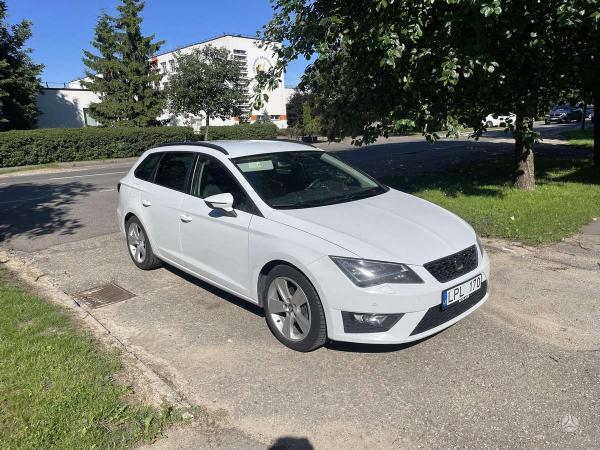 White SEAT Leon 2014 in Kaunas, with an engine capacity of 1.98 L and mileage of 218 thousand km for 5500 €, photo 2 on AUTOMOTO.COM.LV