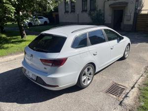 White SEAT Leon 2014 in Kaunas, with an engine capacity of 1.98 L and mileage of 218 thousand km for 5500 €, photo 5 on AUTOMOTO.COM.LV