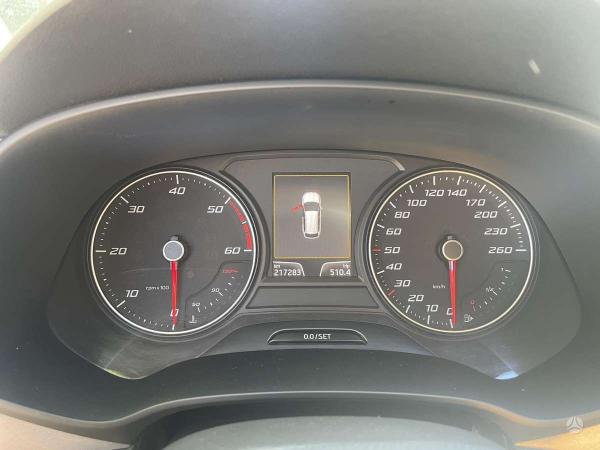 White SEAT Leon 2014 in Kaunas, with an engine capacity of 1.98 L and mileage of 218 thousand km for 5500 €, photo 6 on AUTOMOTO.COM.LV