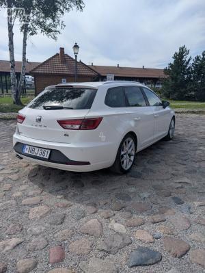 White SEAT Leon 2014 in Panevezys, with an engine capacity of 2.00 L and mileage of 276 thousand km for 7499 €, photo 6 on AUTOMOTO.COM.LV