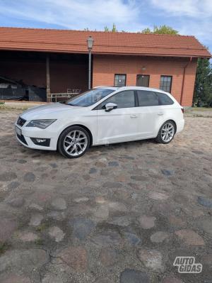 White SEAT Leon 2014 in Panevezys, with an engine capacity of 2.00 L and mileage of 276 thousand km for 7499 €, photo 8 on AUTOMOTO.COM.LV