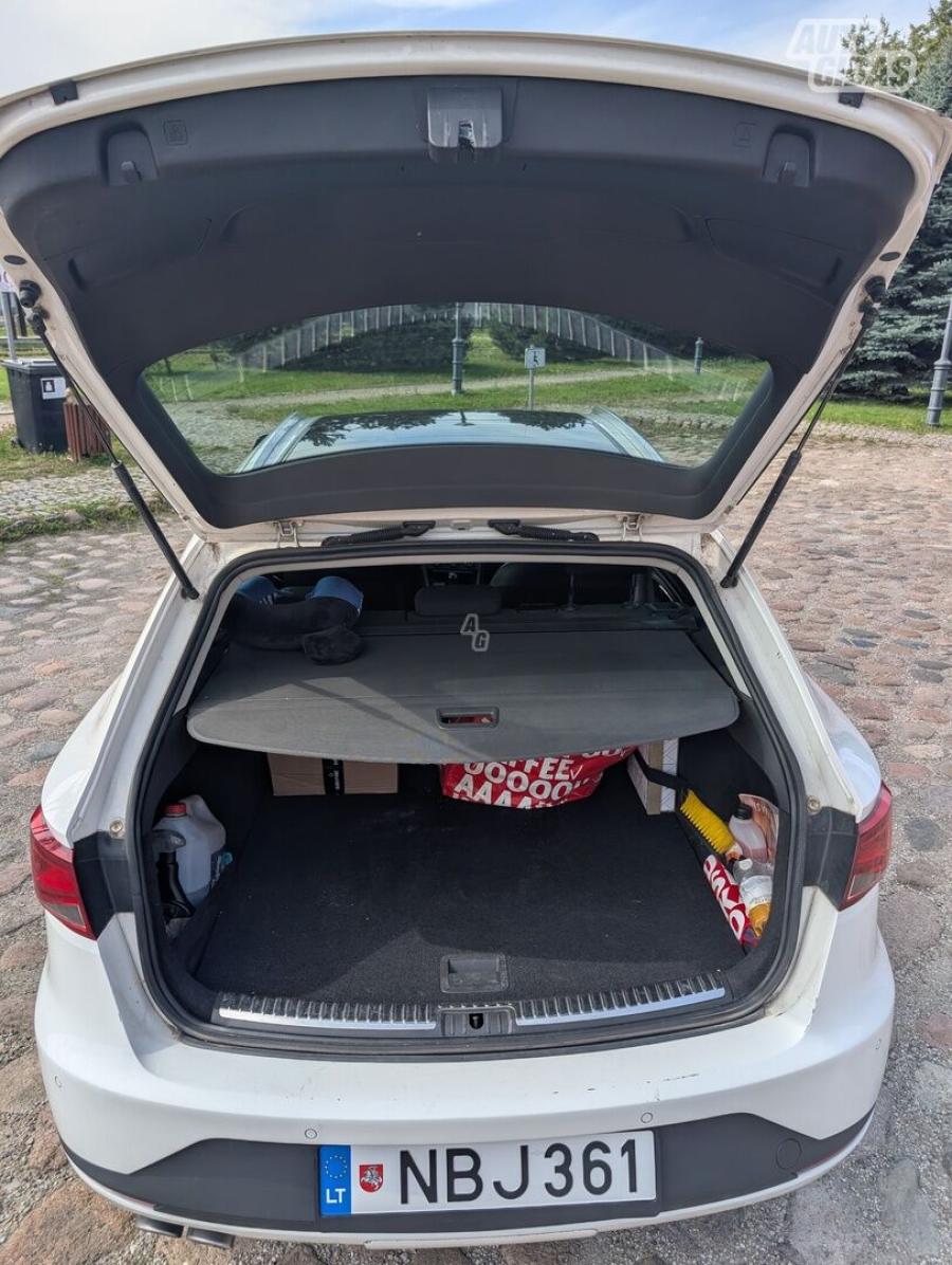 White SEAT Leon 2014 in Panevezys, with an engine capacity of 2.00 L and mileage of 276 thousand km for 7499 €, photo 11 on AUTOMOTO.COM.LV
