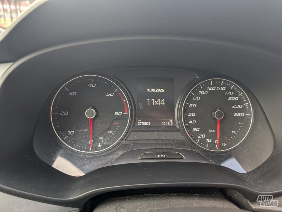 White SEAT Leon 2014 in Panevezys, with an engine capacity of 2.00 L and mileage of 276 thousand km for 7499 €, photo 14 on AUTOMOTO.COM.LV
