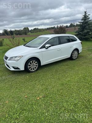 White SEAT Leon 2014 in Daugavpils, with an engine capacity of 1.60 L and mileage of 162 thousand km for 6300 €, photo  on AUTOMOTO.COM.LV