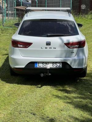 White SEAT Leon 2015 in Vilnius, with an engine capacity of 1.60 L and mileage of 203 thousand km for 6300 €, photo 3 on AUTOMOTO.COM.LV