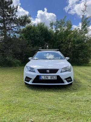 White SEAT Leon 2015 in Vilnius, with an engine capacity of 1.60 L and mileage of 203 thousand km for 6300 €, photo 7 on AUTOMOTO.COM.LV