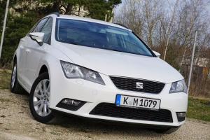 White SEAT Leon 2015 in Riga, with an engine capacity of 1.60 L and mileage of 158 thousand km for 7970 €, photo 3 on AUTOMOTO.COM.LV