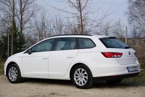White SEAT Leon 2015 in Riga, with an engine capacity of 1.60 L and mileage of 158 thousand km for 7970 €, photo 9 on AUTOMOTO.COM.LV