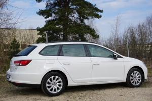 White SEAT Leon 2015 in Riga, with an engine capacity of 1.60 L and mileage of 158 thousand km for 7970 €, photo 13 on AUTOMOTO.COM.LV