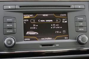 White SEAT Leon 2015 in Riga, with an engine capacity of 1.60 L and mileage of 158 thousand km for 7970 €, photo 29 on AUTOMOTO.COM.LV