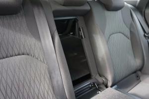 White SEAT Leon 2015 in Riga, with an engine capacity of 1.60 L and mileage of 158 thousand km for 7970 €, photo 33 on AUTOMOTO.COM.LV