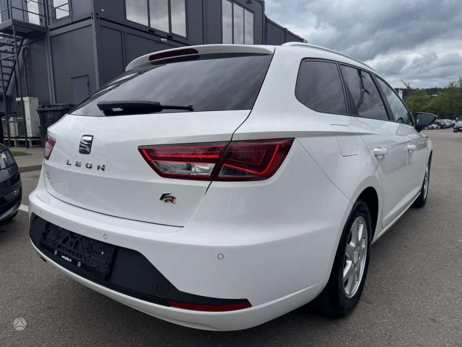 White SEAT Leon 2015 in Vilnius, with an engine capacity of 1.40 L and mileage of 150 thousand km for 7950 €, photo 6 on AUTOMOTO.COM.LV