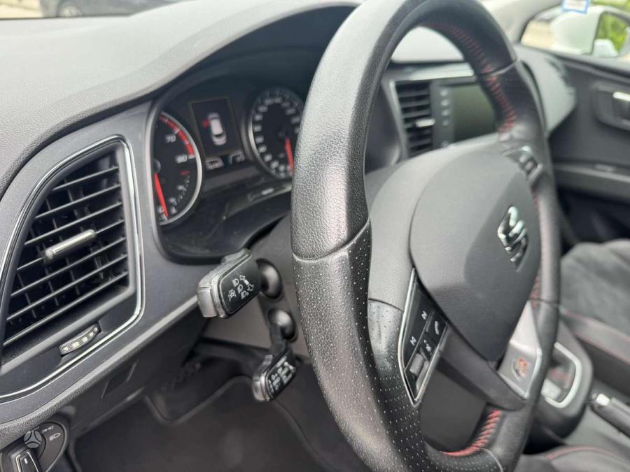 White SEAT Leon 2015 in Vilnius, with an engine capacity of 1.40 L and mileage of 150 thousand km for 7950 €, photo 14 on AUTOMOTO.COM.LV